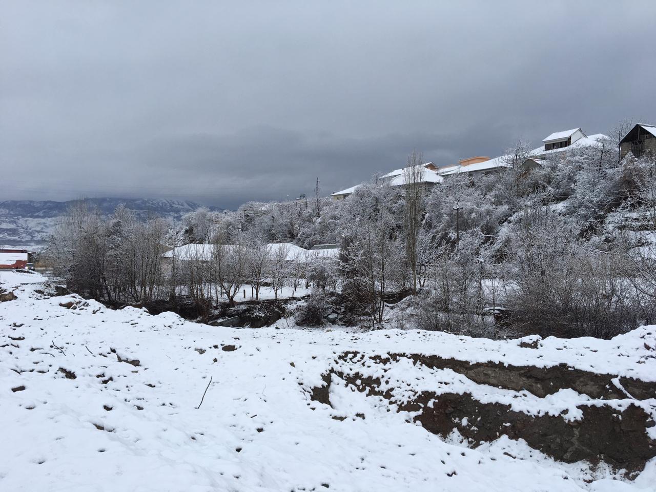 Foto/ Rikthehet dimri, disa qytete në vend mbulohen nga bora - Ngjarjet ... Foto/ Rikthehet dimri, disa qytete në vend mbulohen nga bora - Ngjarjet ...