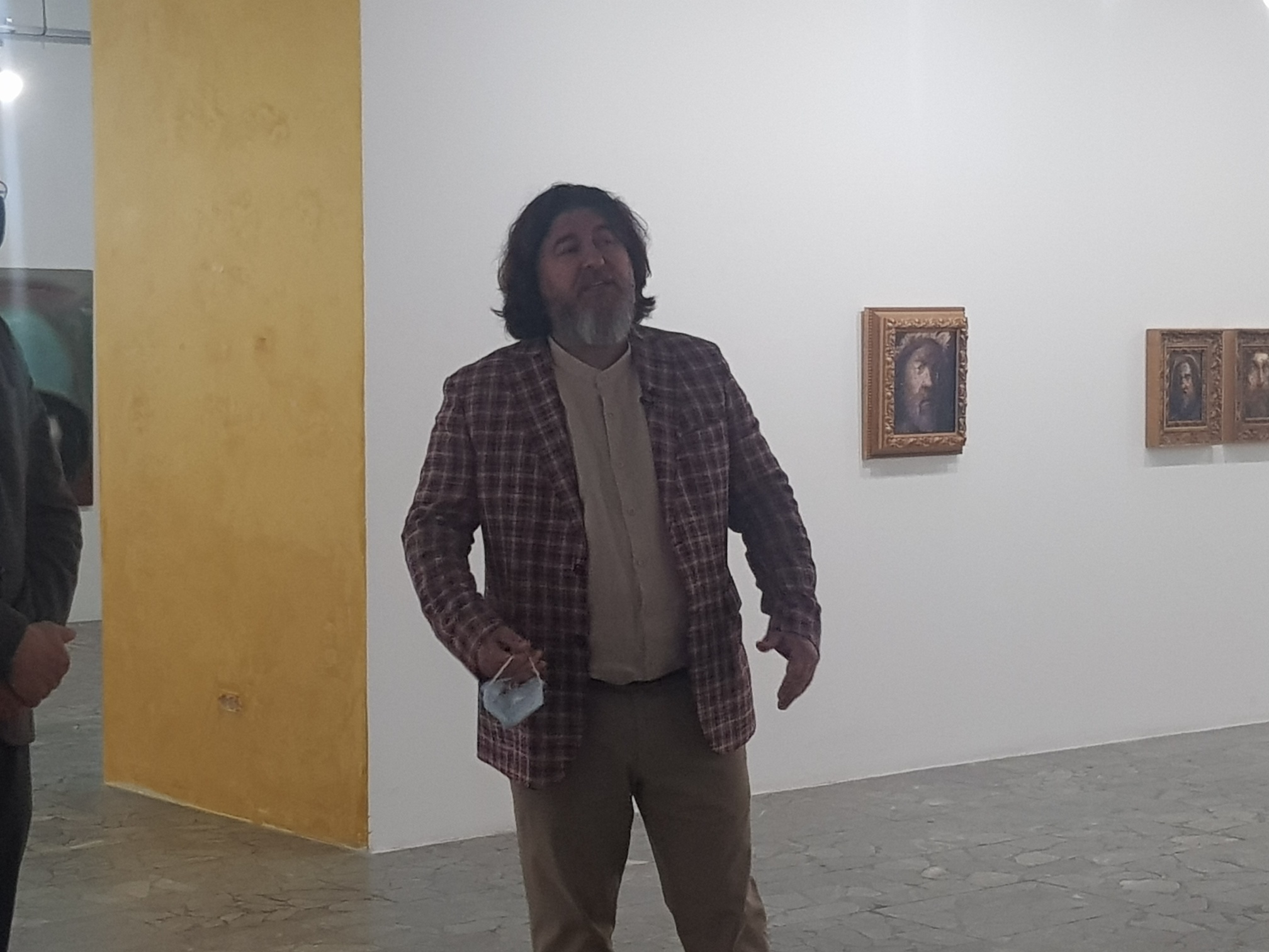 Pandemia dhe zgjedhjet, piktori Helidon Haliti rikthehet pas 9 vitesh ...