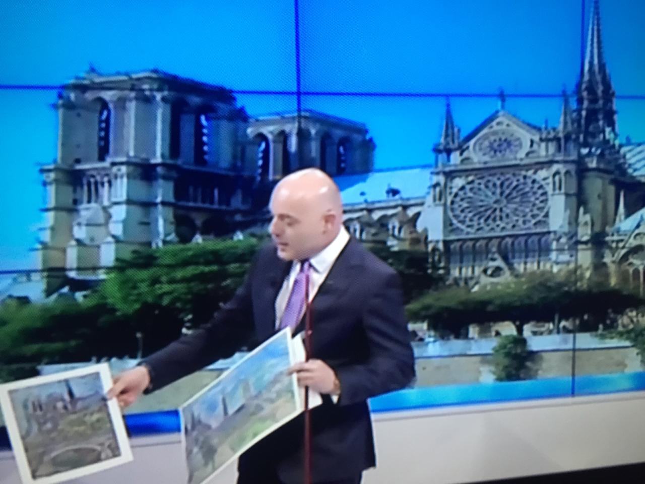 Maks Velo: Kam lindur 30 metra larg Notre Dame - Showbiz