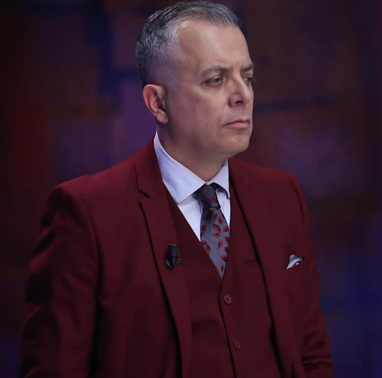 Sokol Balla nën lupën e Stela Sallakut - Nën lupën e Stela Sallakut