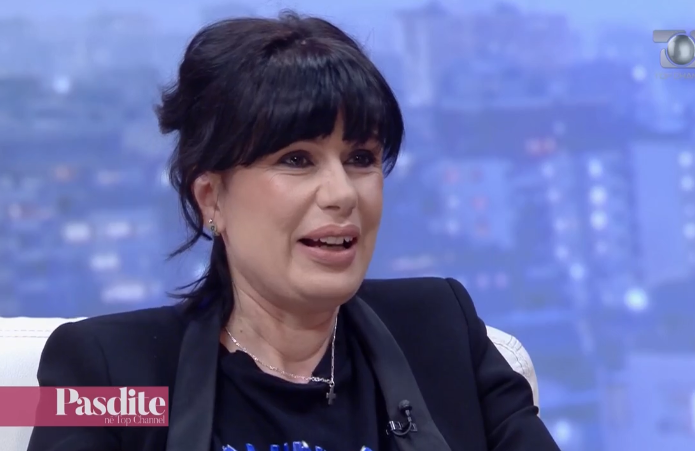 Vajza e Hajrie Rondos: Si u rritëm në prapaskenë dhe si e përballuam ...